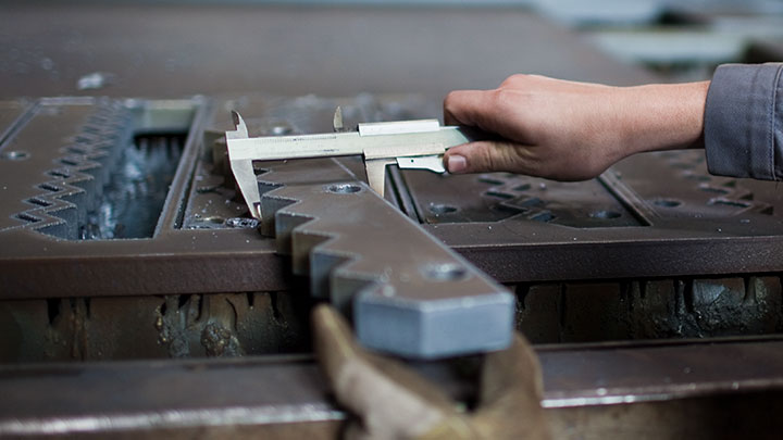 Expert processing and fabricating of custom wear parts made of Hardox ...